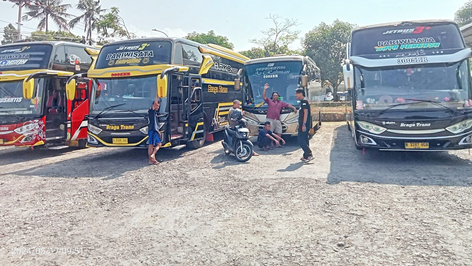 Kendaraan Pariwisata Sumedang Diuji Laik Jalan demi Keamanan Wisatawan ...